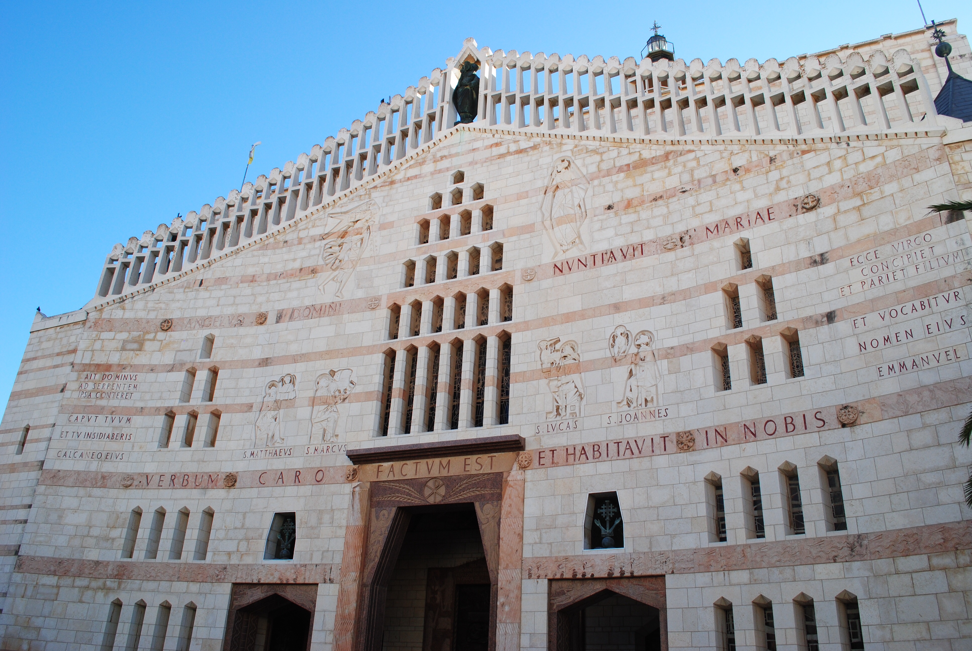 Avondale United Methodist Church – Facade of Church of the Annunciation